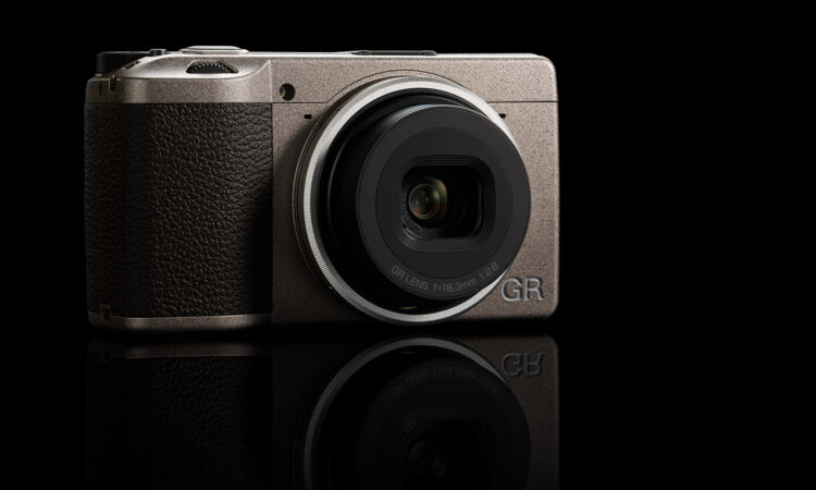 Ricoh GR III Diary Edition Special Limited Kit - d-pixx